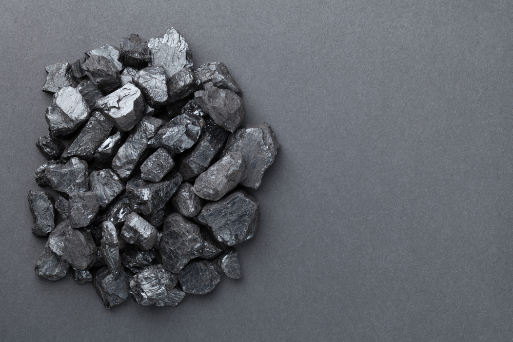 Coking coal prices plunge amid Middle East conflict